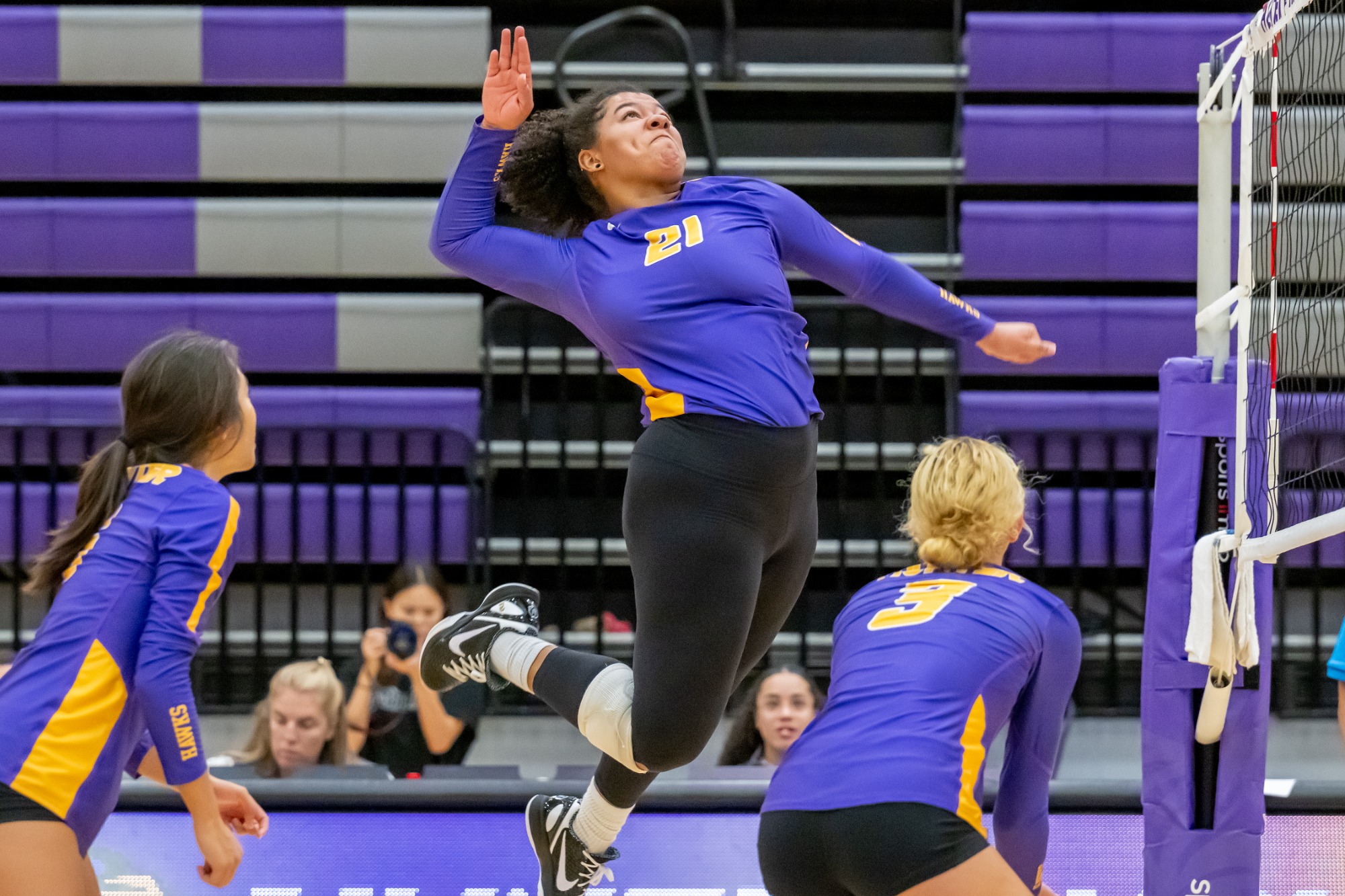 Student Athlete of the Week: Izabella Williams – The Envoy